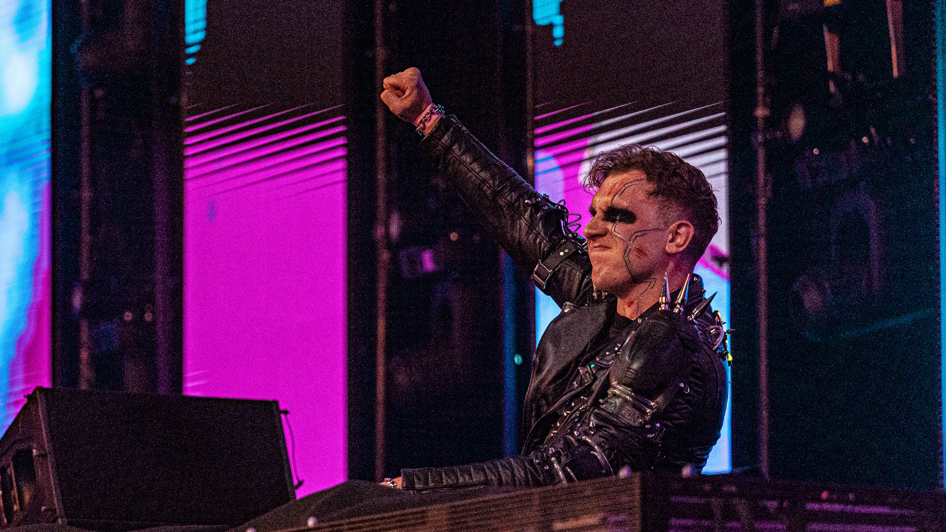 XTREME XTASY BY THYRON IS FILLED WITH SPECTACULAR TRACKS | Hardstyle.com